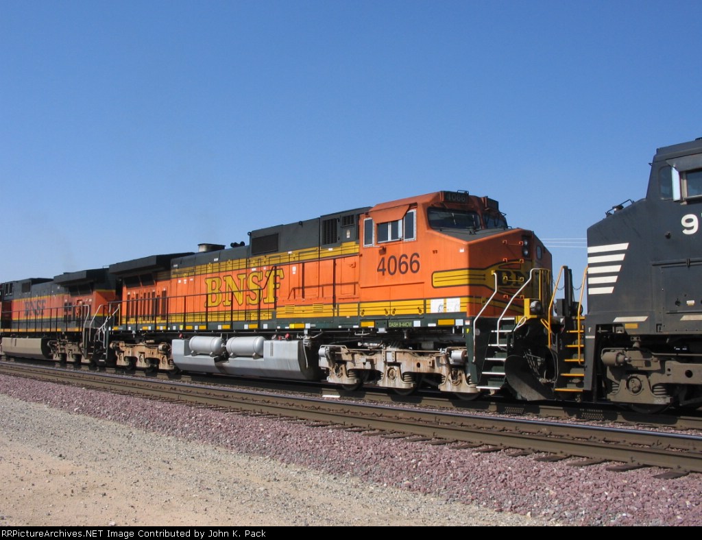 BNSF 4066